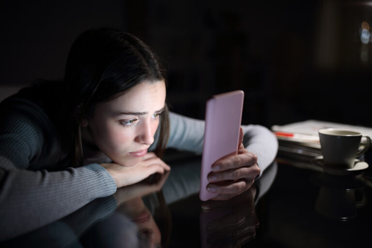 How Social Media Increases the Risk of Cyberbullying